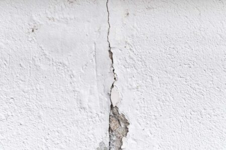 Stucco Problems: 5 Warning Signs and What They Mean