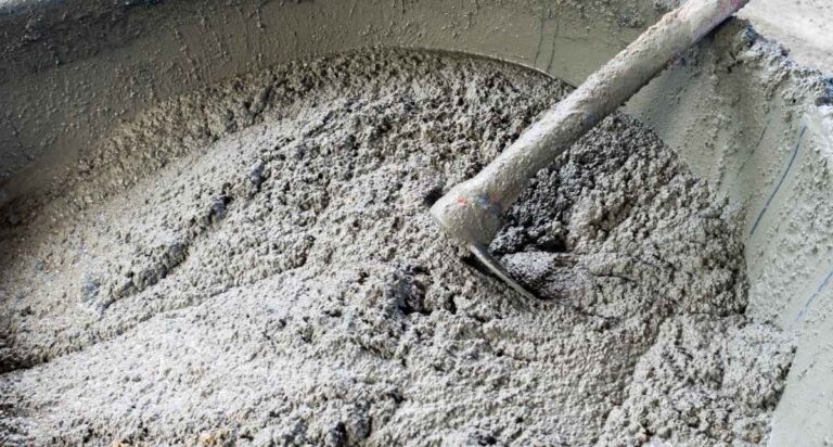 Plaster vs Concrete: Essential Things You Should Know About Them